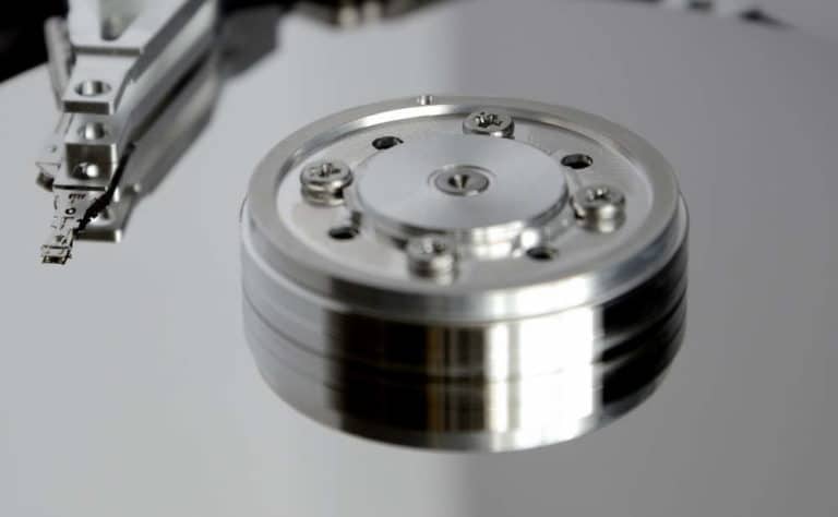 Što je Baza podataka i koje 4 vrste baza podataka poznajemo?